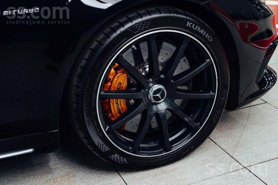 Melns Mercedes-Benz S63 AMG 2015 Rīga, ar dzinēja tilpumu 5.50 L un nobraukumu 110 tūkst. km par 55000 €, foto 8 vietnē AUTOMOTO.COM.LV
