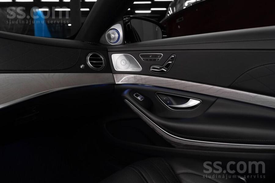 Melns Mercedes-Benz S63 AMG 2015 Rīga, ar dzinēja tilpumu 5.50 L un nobraukumu 110 tūkst. km par 55000 €, foto 33 vietnē AUTOMOTO.COM.LV