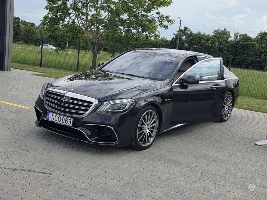 Черный Мерседес S63 AMG 2015 в Каунас, объемом двигателя 5.50 л и пробегом 144 тыс. км за 41000 €, фото 3 на AUTOMOTO.COM.LV