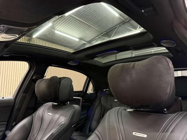 Black Mercedes-Benz S63 AMG 2017 in Marijampole, with an engine capacity of 3.98 L and mileage of 155 thousand km for 53000 €, photo 4 on AUTOMOTO.COM.LV