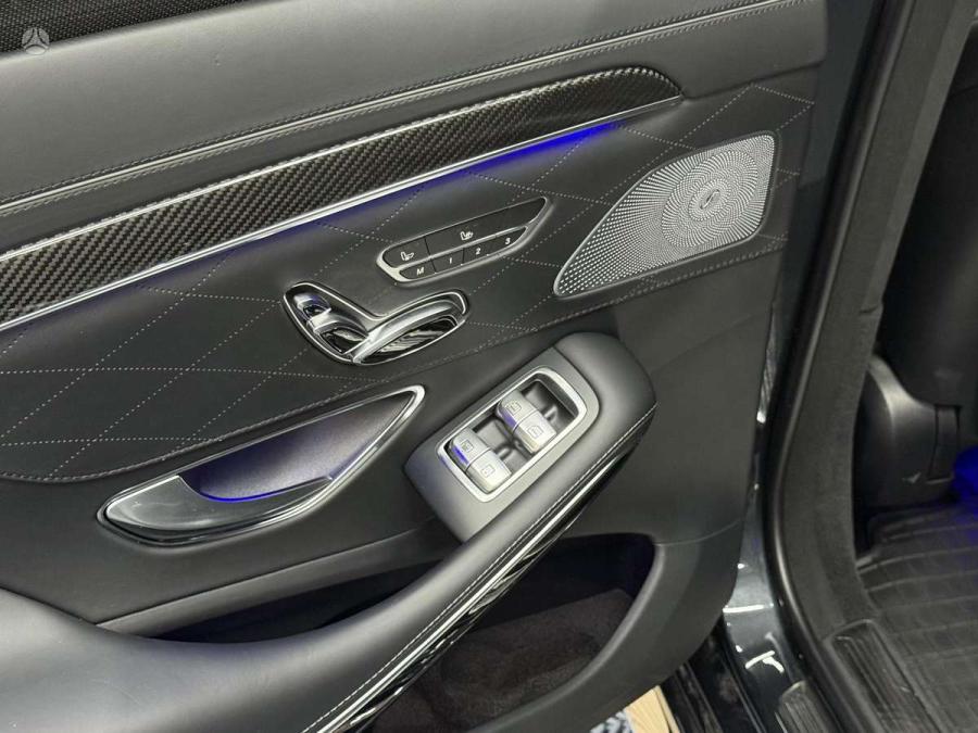 Черный Мерседес S63 AMG 2017 в Мариямполе, объемом двигателя 3.98 л и пробегом 155 тыс. км за 53000 €, фото 18 на AUTOMOTO.COM.LV