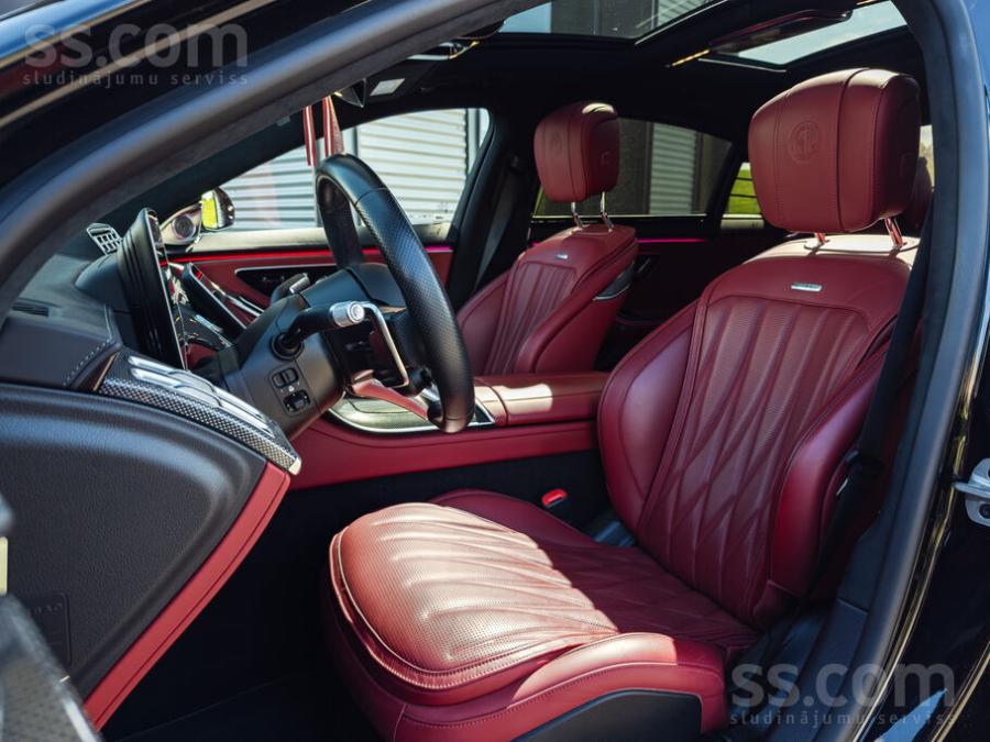 Melns Mercedes-Benz S63 AMG 2024 Rīga, ar dzinēja tilpumu 4.00 L un nobraukumu 26 tūkst. km par 175000 €, foto 14 vietnē AUTOMOTO.COM.LV