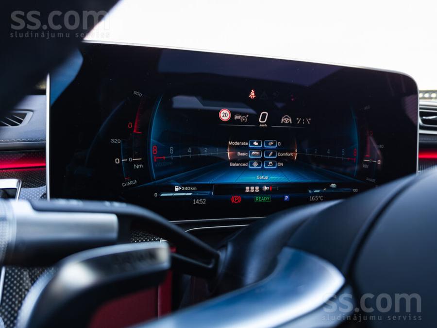 Melns Mercedes-Benz S63 AMG 2024 Rīga, ar dzinēja tilpumu 4.00 L un nobraukumu 26 tūkst. km par 175000 €, foto 24 vietnē AUTOMOTO.COM.LV