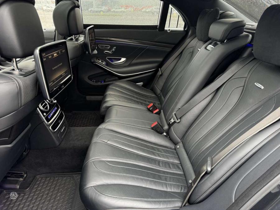 Blue Mercedes-Benz S63 AMG 2014 in Vilnius, with an engine capacity of 5.46 L and mileage of 110 thousand km for 42000 €, photo 17 on AUTOMOTO.COM.LV