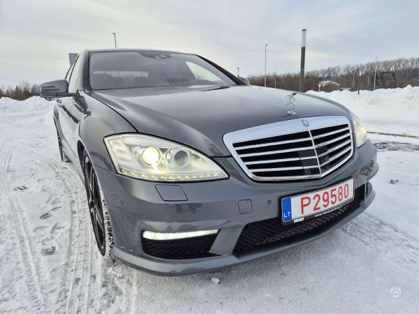 Pelēks Mercedes-Benz S63 AMG 2010 Klaipėda, ar dzinēja tilpumu 6.21 L un nobraukumu 181 tūkst. km par 22000 €, foto 5 vietnē AUTOMOTO.COM.LV
