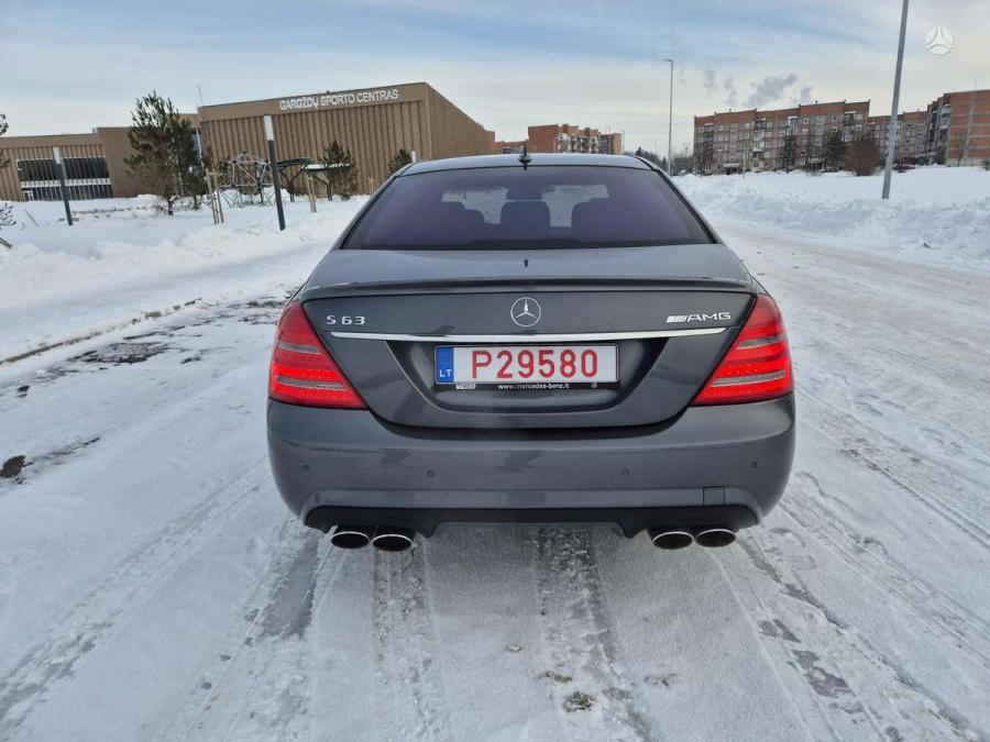 Серый Мерседес S63 AMG 2010 в Клайпеда, объемом двигателя 6.21 л и пробегом 181 тыс. км за 22000 €, фото 10 на AUTOMOTO.COM.LV