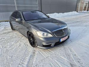 Grey Mercedes-Benz S63 AMG 2010 in Klaipeda, with an engine capacity of 6.21 L and mileage of 181 thousand km for 22000 €, photo 18 on AUTOMOTO.COM.LV