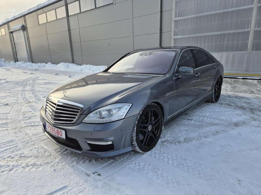 Grey Mercedes-Benz S63 AMG 2010 in Klaipeda, with an engine capacity of 6.21 L and mileage of 181 thousand km for 22000 €, photo 20 on AUTOMOTO.COM.LV