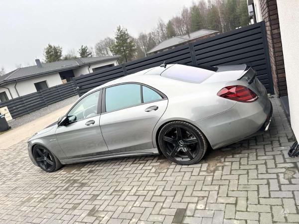 Grey Mercedes-Benz S63 AMG 2014 in Vilnius, with an engine capacity of 5.46 L and mileage of 190 thousand km for 40000 €, photo 2 on AUTOMOTO.COM.LV