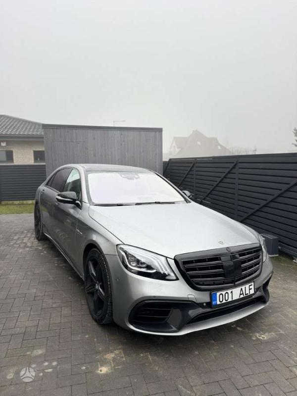 Grey Mercedes-Benz S63 AMG 2014 in Vilnius, with an engine capacity of 5.46 L and mileage of 190 thousand km for 40000 €, photo 3 on AUTOMOTO.COM.LV