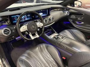 White Mercedes-Benz S63 AMG 2019 in Vilnius, with an engine capacity of 3.98 L and mileage of 66 thousand km for 89630 €, photo 13 on AUTOMOTO.COM.LV