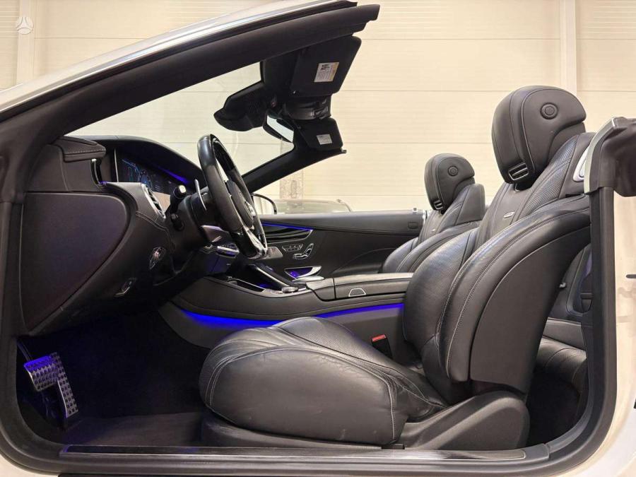 White Mercedes-Benz S63 AMG 2019 in Vilnius, with an engine capacity of 3.98 L and mileage of 66 thousand km for 89630 €, photo 17 on AUTOMOTO.COM.LV