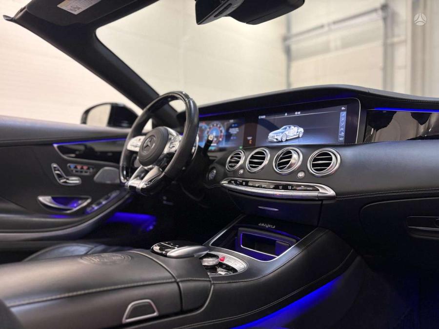 White Mercedes-Benz S63 AMG 2019 in Vilnius, with an engine capacity of 3.98 L and mileage of 66 thousand km for 89630 €, photo 20 on AUTOMOTO.COM.LV
