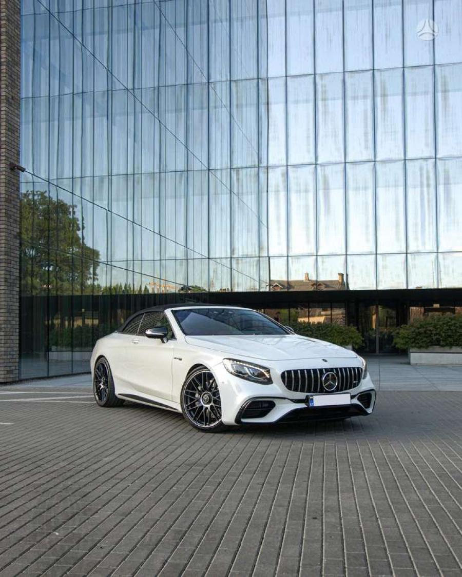 Белый Мерседес S63 AMG 2019 в Вильнюс, объемом двигателя 3.98 л и пробегом 66 тыс. км за 86300 €, фото 4 на AUTOMOTO.COM.LV