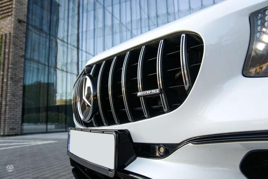 Белый Мерседес S63 AMG 2019 в Вильнюс, объемом двигателя 3.98 л и пробегом 66 тыс. км за 86300 €, фото 15 на AUTOMOTO.COM.LV