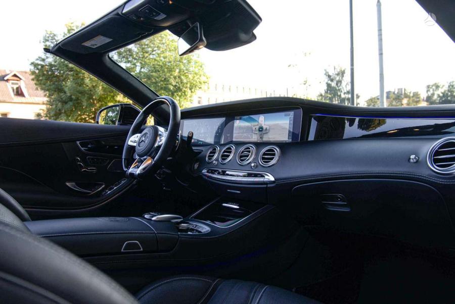 Белый Мерседес S63 AMG 2019 в Вильнюс, объемом двигателя 3.98 л и пробегом 66 тыс. км за 86300 €, фото 32 на AUTOMOTO.COM.LV
