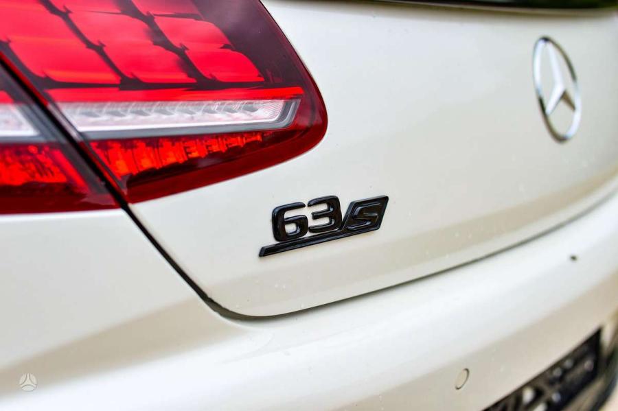 White Mercedes-Benz S63 AMG 2016 in Kretinga, with an engine capacity of 5.46 L and mileage of 95 thousand km for 79000 €, photo 13 on AUTOMOTO.COM.LV