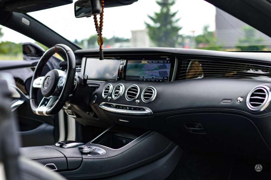 White Mercedes-Benz S63 AMG 2016 in Kretinga, with an engine capacity of 5.46 L and mileage of 95 thousand km for 79000 €, photo 37 on AUTOMOTO.COM.LV
