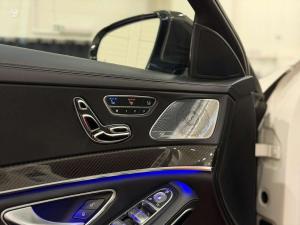 Balts Mercedes-Benz S63 AMG 2016 Viļņa, ar dzinēja tilpumu 5.46 L un nobraukumu 138 tūkst. km par 45990 €, foto 16 vietnē AUTOMOTO.COM.LV