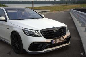 Белый Мерседес S63 AMG 2014 в Каунас, объемом двигателя 5.46 л и пробегом 63 тыс. км за 48000 €, фото 5 на AUTOMOTO.COM.LV
