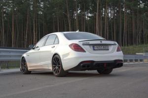 Белый Мерседес S63 AMG 2014 в Каунас, объемом двигателя 5.46 л и пробегом 63 тыс. км за 48000 €, фото 15 на AUTOMOTO.COM.LV
