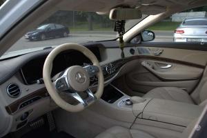 Белый Мерседес S63 AMG 2014 в Каунас, объемом двигателя 5.46 л и пробегом 63 тыс. км за 48000 €, фото 19 на AUTOMOTO.COM.LV