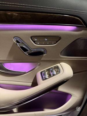 Белый Мерседес S63 AMG 2014 в Каунас, объемом двигателя 5.46 л и пробегом 63 тыс. км за 48000 €, фото 23 на AUTOMOTO.COM.LV