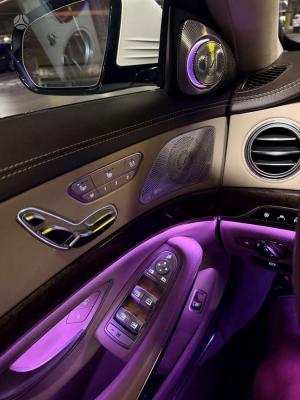 Белый Мерседес S63 AMG 2014 в Каунас, объемом двигателя 5.46 л и пробегом 63 тыс. км за 48000 €, фото 24 на AUTOMOTO.COM.LV