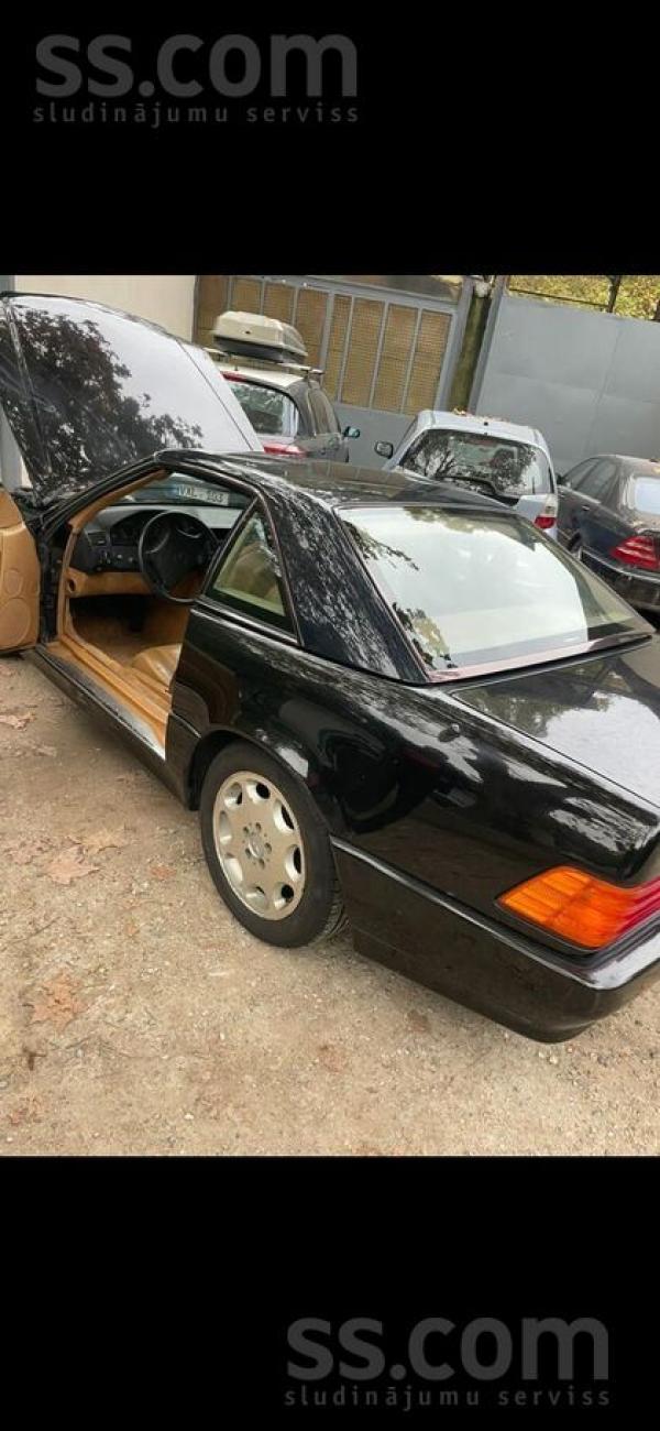 Melns Mercedes-Benz sl-300 1992 Daugavpils, ar dzinēja tilpumu 3.00 L un nobraukumu 117 tūkst. km par 11000 €, foto 3 vietnē AUTOMOTO.COM.LV