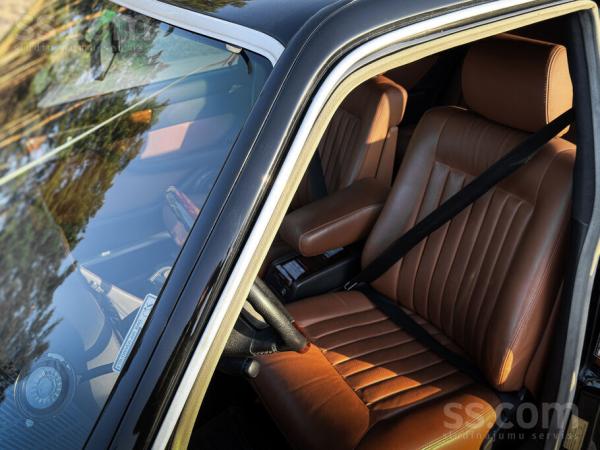 Black Mercedes-Benz sl-300 1987 in Riga, with an engine capacity of 3.00 L and mileage of 37 thousand km for 8000 €, photo 6 on AUTOMOTO.COM.LV