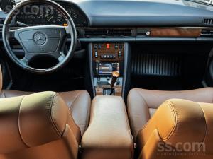 Black Mercedes-Benz sl-300 1987 in Riga, with an engine capacity of 3.00 L and mileage of 37 thousand km for 8000 €, photo 8 on AUTOMOTO.COM.LV