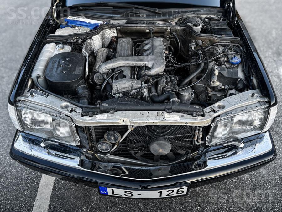 Black Mercedes-Benz sl-300 1987 in Riga, with an engine capacity of 3.00 L and mileage of 37 thousand km for 8000 €, photo 11 on AUTOMOTO.COM.LV