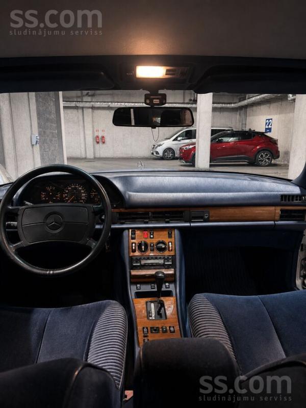 Grey Mercedes-Benz sl-300 1988 in Riga, with an engine capacity of 3.00 L and mileage of 342 thousand km for 7980 €, photo 6 on AUTOMOTO.COM.LV