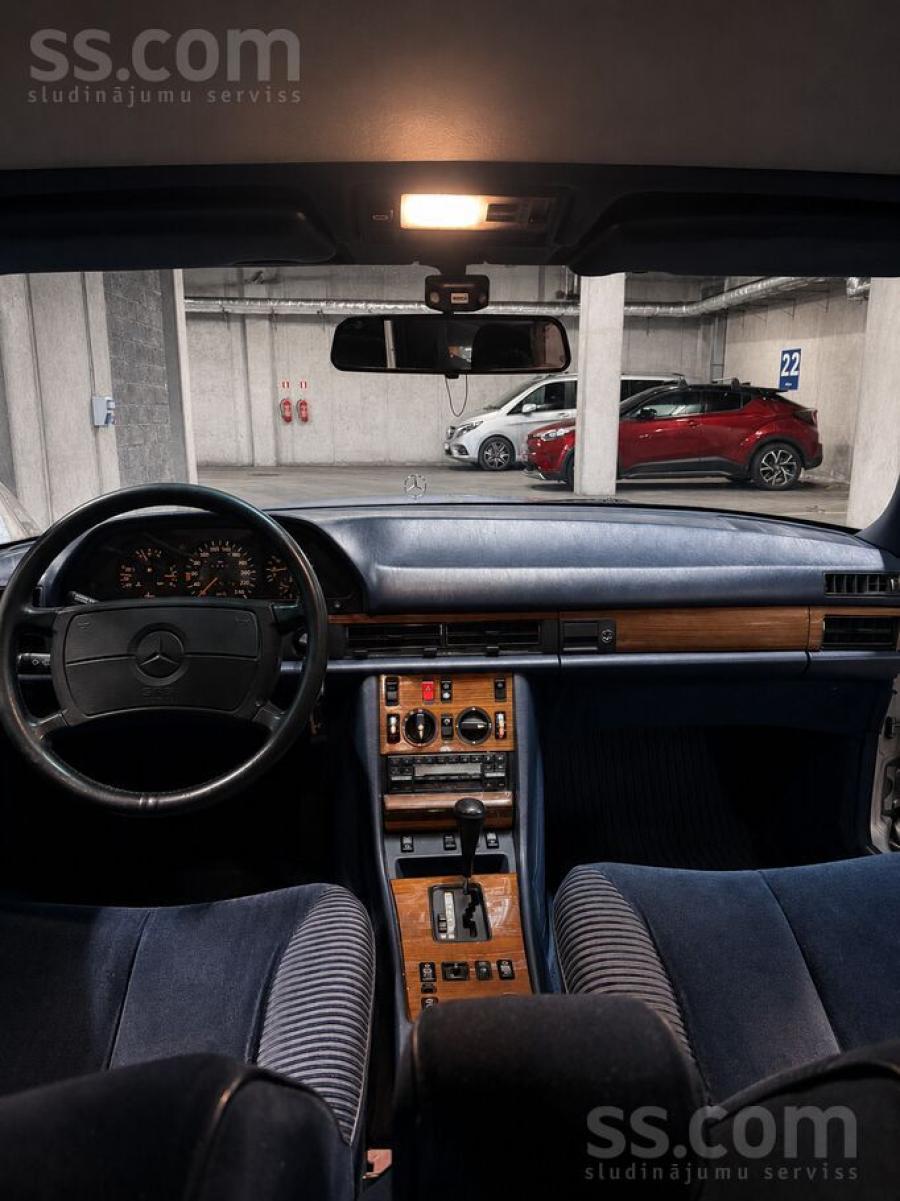 Pelēks Mercedes-Benz sl-300 1988 Rīga, ar dzinēja tilpumu 3.00 L un nobraukumu 342 tūkst. km par 7980 €, foto 7 vietnē AUTOMOTO.COM.LV