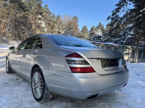 Grey Mercedes-Benz sl-320 2006 in Vilnius, with an engine capacity of 3.00 L and mileage of 297 thousand km for 6900 €, photo 3 on AUTOMOTO.COM.LV