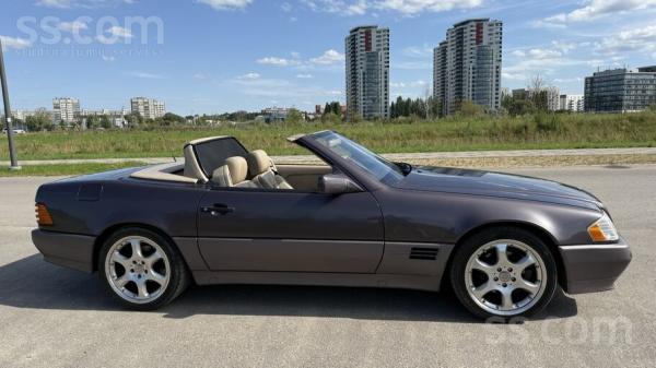 Violet Mercedes-Benz sl-320 1994 in Riga, with an engine capacity of 3.20 L and mileage of 295 thousand km for 11750 €, photo 2 on AUTOMOTO.COM.LV