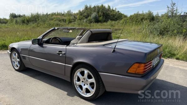 Violet Mercedes-Benz sl-320 1994 in Riga, with an engine capacity of 3.20 L and mileage of 295 thousand km for 11750 €, photo 4 on AUTOMOTO.COM.LV