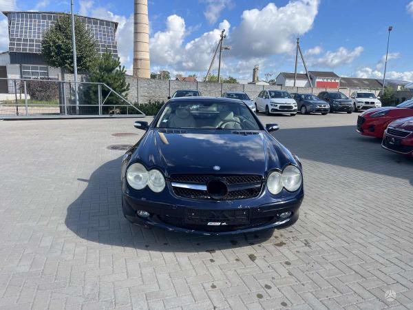 Blue Mercedes-Benz sl-350 2004 in Taurage, with an engine capacity of 3.72 L and mileage of 139 thousand km for 5900 €, photo 2 on AUTOMOTO.COM.LV