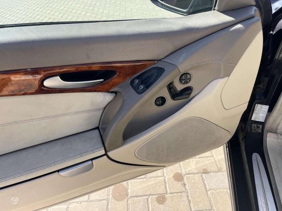 Blue Mercedes-Benz sl-350 2004 in Taurage, with an engine capacity of 3.72 L and mileage of 139 thousand km for 5900 €, photo 17 on AUTOMOTO.COM.LV