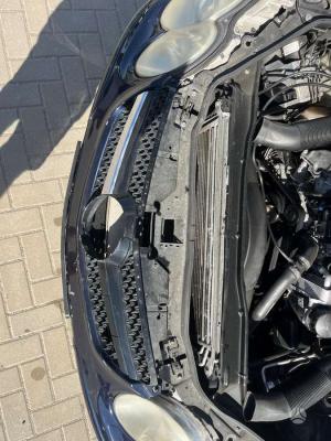 Blue Mercedes-Benz sl-350 2004 in Taurage, with an engine capacity of 3.72 L and mileage of 139 thousand km for 5900 €, photo 21 on AUTOMOTO.COM.LV