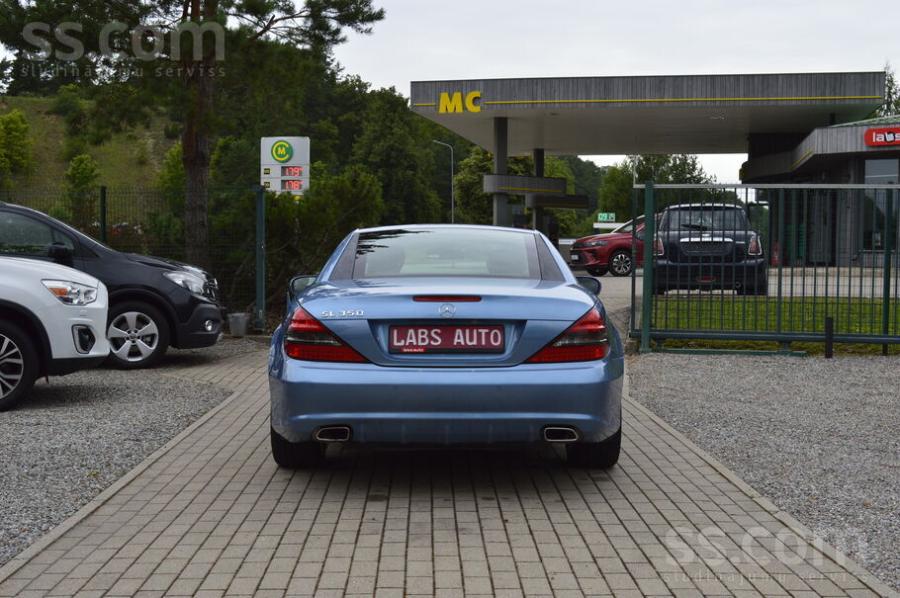 Blue Mercedes-Benz sl-350 2011 in Tukums, with an engine capacity of 3.50 L and mileage of 223 thousand km for 23995 €, photo 4 on AUTOMOTO.COM.LV