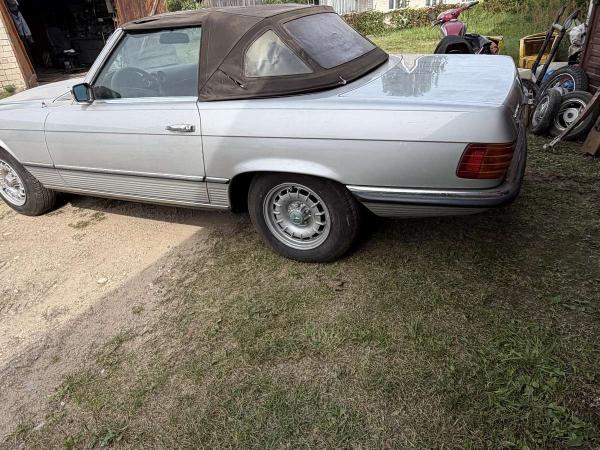 Серый Мерседес СЛ 350 1973 в Вильнюс, объемом двигателя 0.35 л и пробегом 150 тыс. км за 6700 €, фото 7 на AUTOMOTO.COM.LV