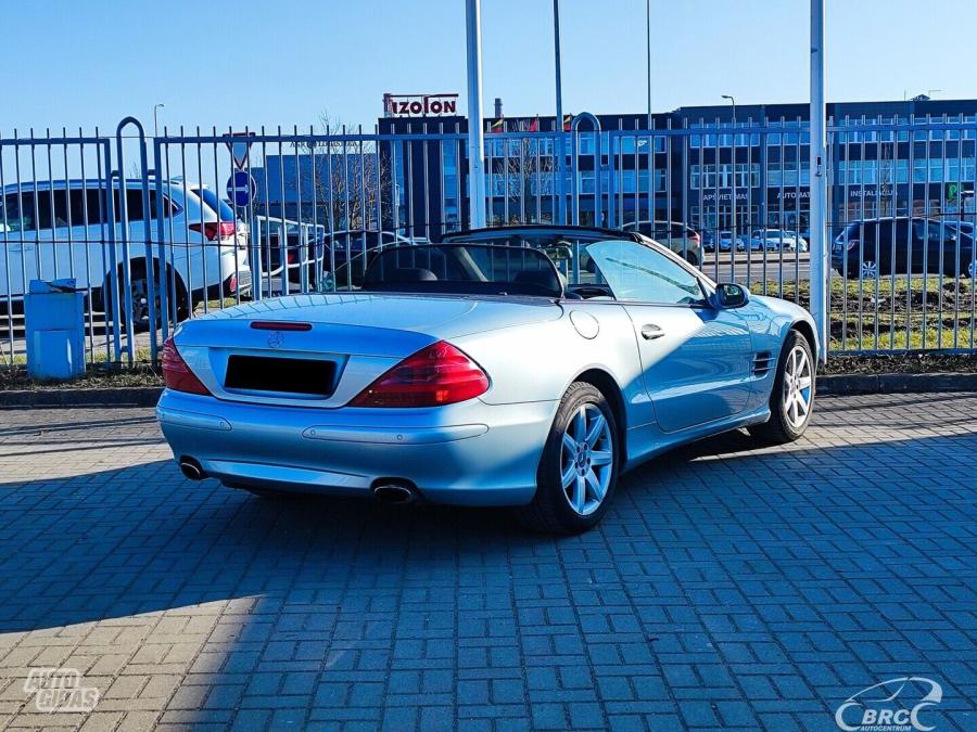 Grey Mercedes-Benz sl-350 2003 in Avizieniai, with an engine capacity of 3.70 L and mileage of 194 thousand km for 8900 €, photo 4 on AUTOMOTO.COM.LV
