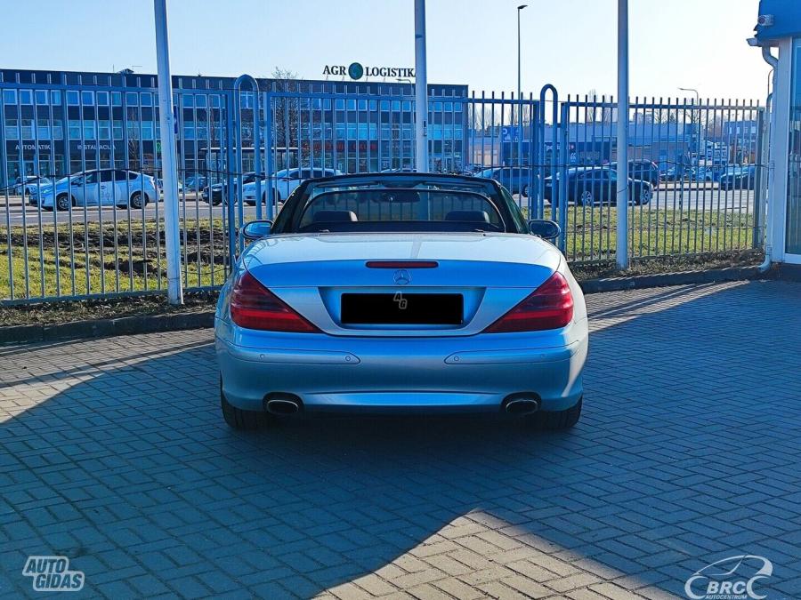 Grey Mercedes-Benz sl-350 2003 in Avizieniai, with an engine capacity of 3.70 L and mileage of 194 thousand km for 8900 €, photo 32 on AUTOMOTO.COM.LV