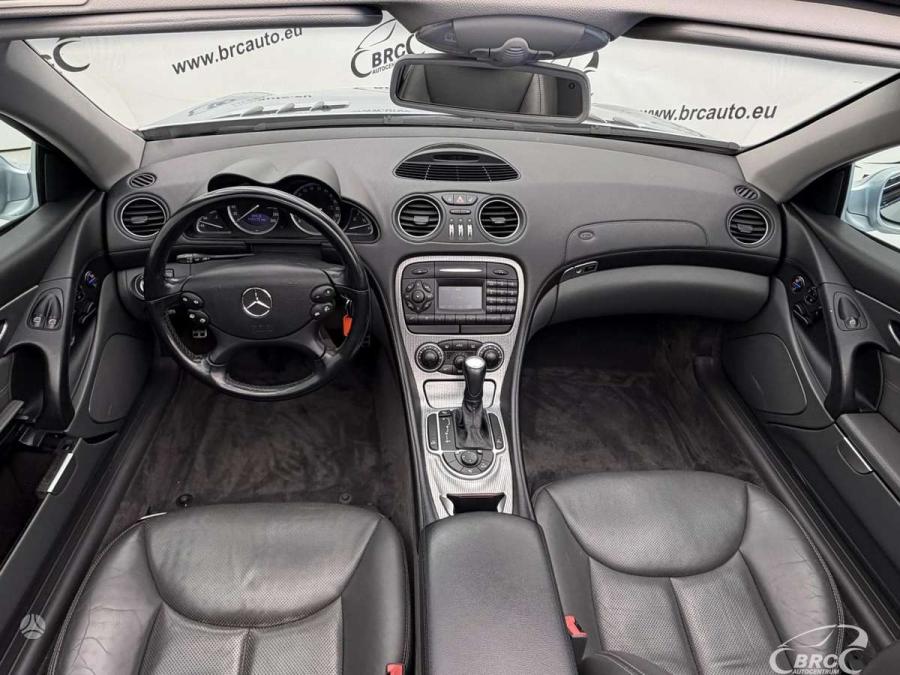 Grey Mercedes-Benz sl-350 2003 in Vilnius, with an engine capacity of 3.72 L and mileage of 195 thousand km for 7900 €, photo 5 on AUTOMOTO.COM.LV