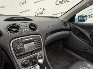Grey Mercedes-Benz sl-350 2003 in Vilnius, with an engine capacity of 3.72 L and mileage of 195 thousand km for 7900 €, photo 25 on AUTOMOTO.COM.LV