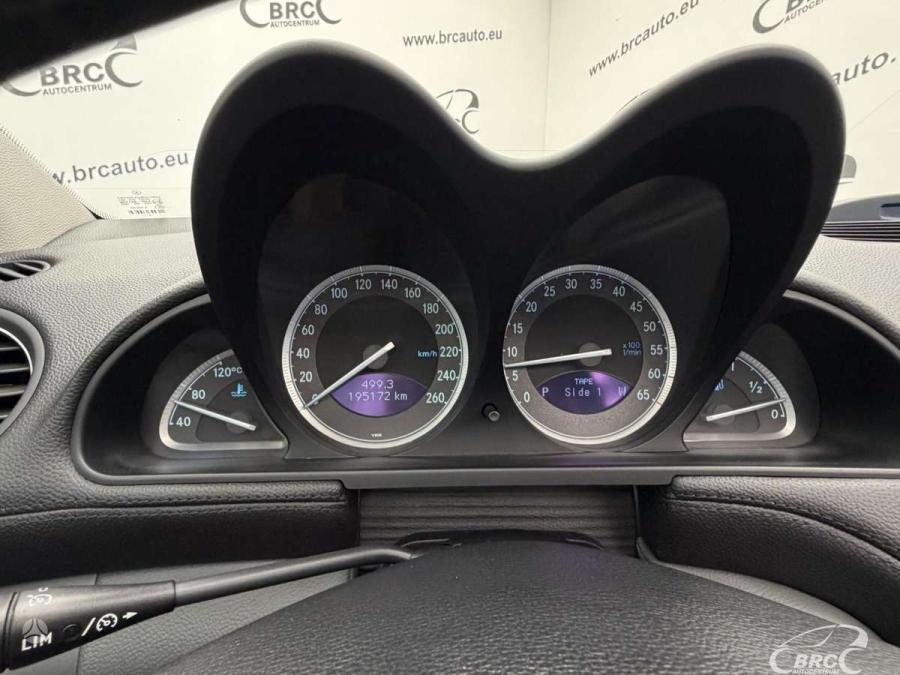 Grey Mercedes-Benz sl-350 2003 in Vilnius, with an engine capacity of 3.72 L and mileage of 195 thousand km for 7900 €, photo 30 on AUTOMOTO.COM.LV