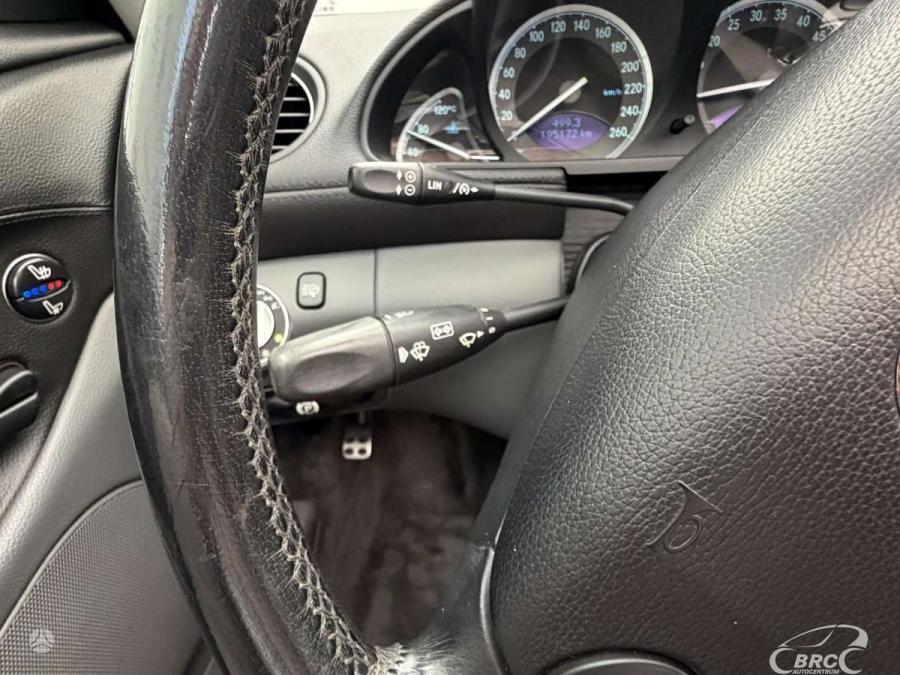 Grey Mercedes-Benz sl-350 2003 in Vilnius, with an engine capacity of 3.72 L and mileage of 195 thousand km for 7900 €, photo 31 on AUTOMOTO.COM.LV