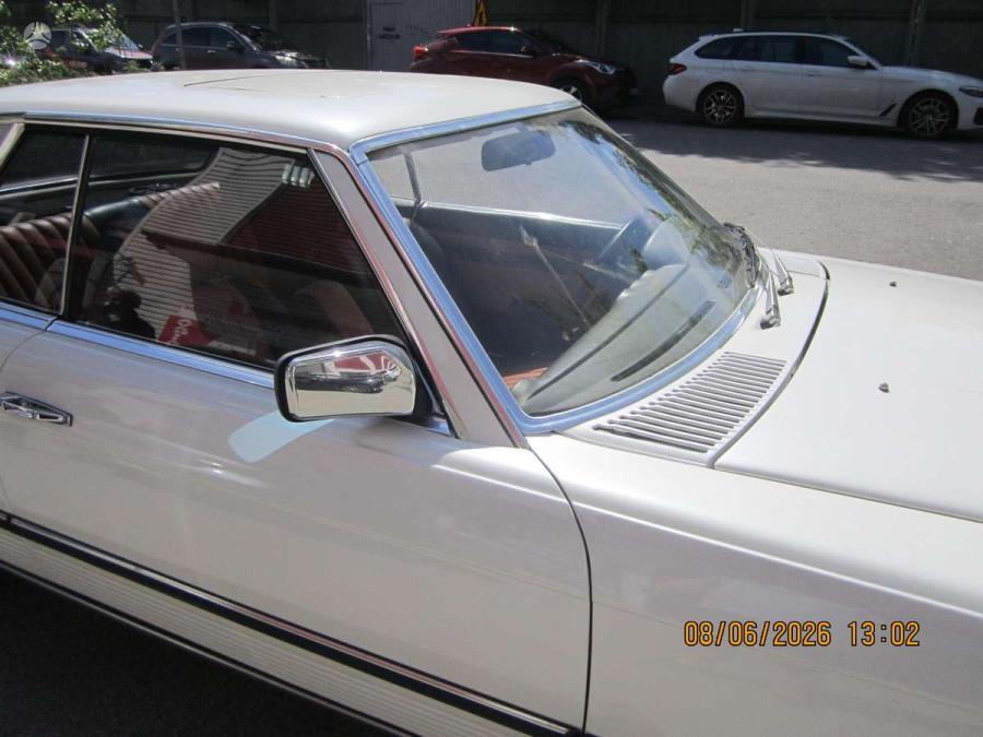 Balts Mercedes-Benz sl-380 1981 Tallina, ar dzinēja tilpumu 3.78 L un nobraukumu 296 tūkst. km par 15990 €, foto 4 vietnē AUTOMOTO.COM.LV