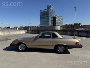 Dzeltens Mercedes-Benz sl-380 1983 Rīga, ar dzinēja tilpumu 3.80 L un nobraukumu 0 tūkst. km par 12799 €, foto  vietnē AUTOMOTO.COM.LV